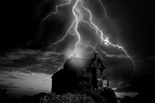 What happens when lightning strikes the house? | A-Z Claims Adjusters ...
